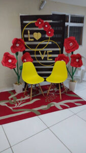 25+ Beautiful Valentine Day Backdrop Ideas You Must Try